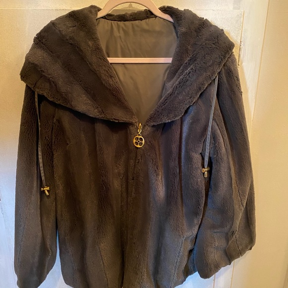 IMAN | Jackets & Coats | Reversible Faux Mink Fur Coat With Hood Gray ...